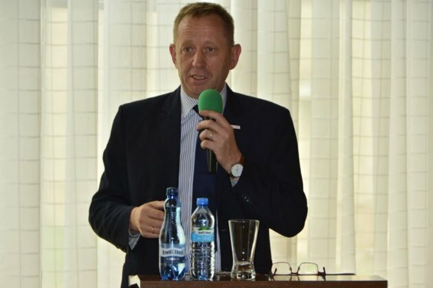 Nowy minister rolnictwa. Kim jest Robert Telus? - Warzywa Polowe Nowy minister rolnictwa. Kim jest Robert Telus? - Warzywa Polowe